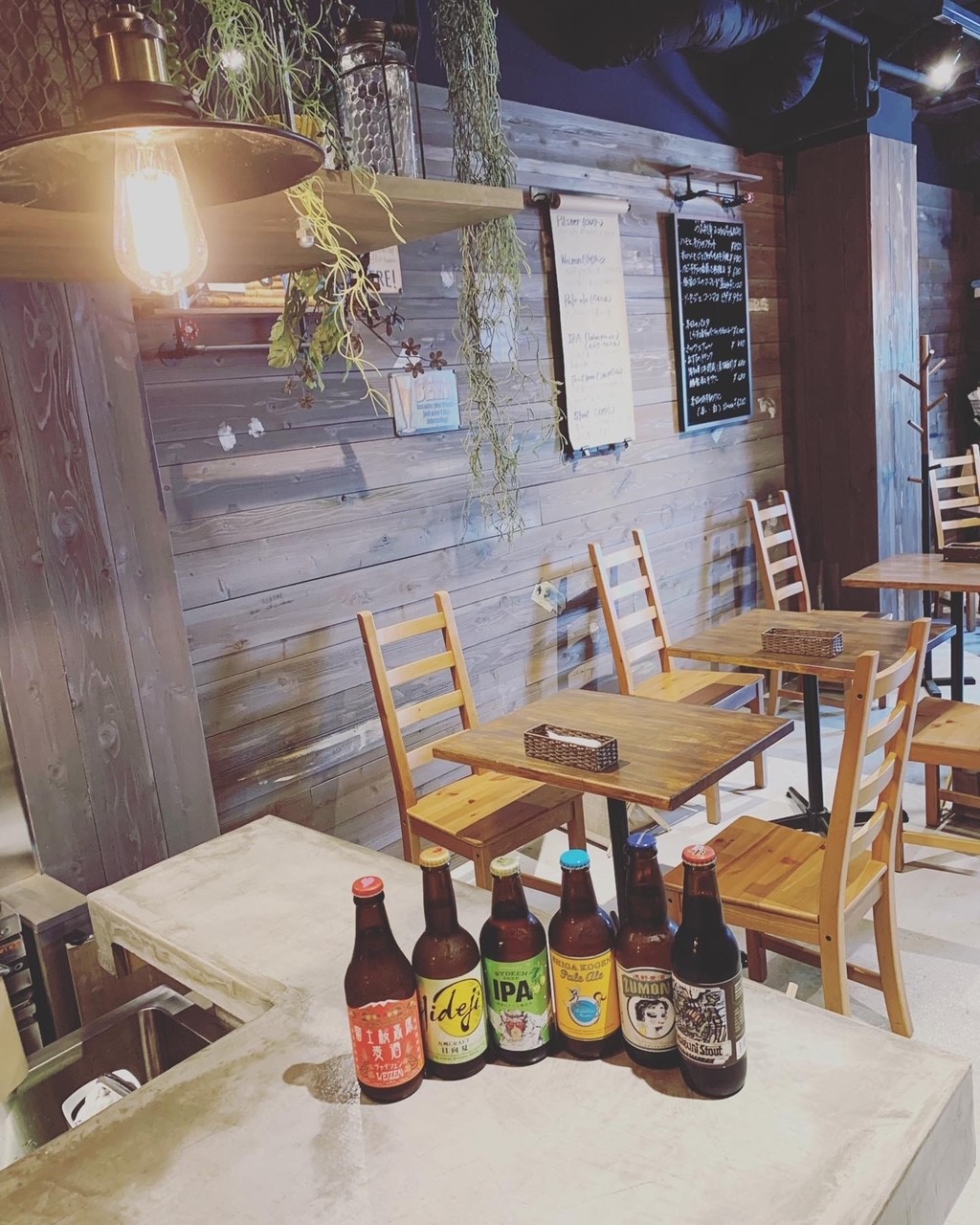 【北千住】AWAYAのおすすめメニュー紹介！名物『本日の国産クラフトビール』や店舗情報も！ - せんじゅいんぐ